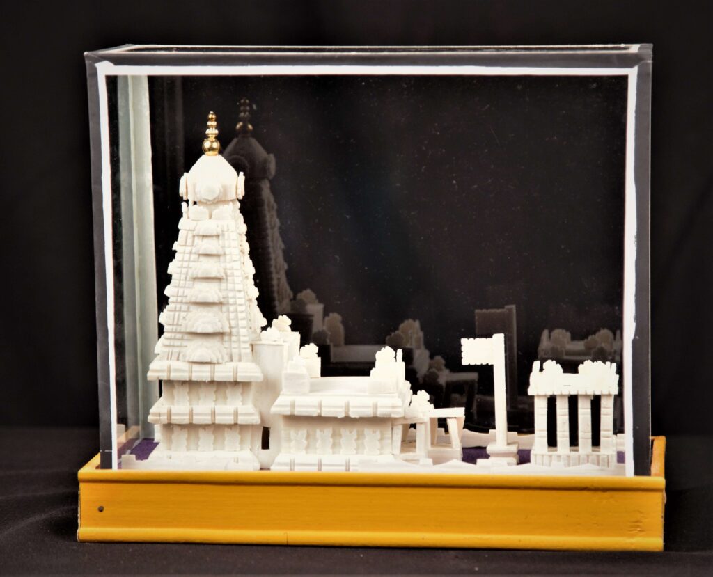 Tanjore temple gift - DS Aiyyelu